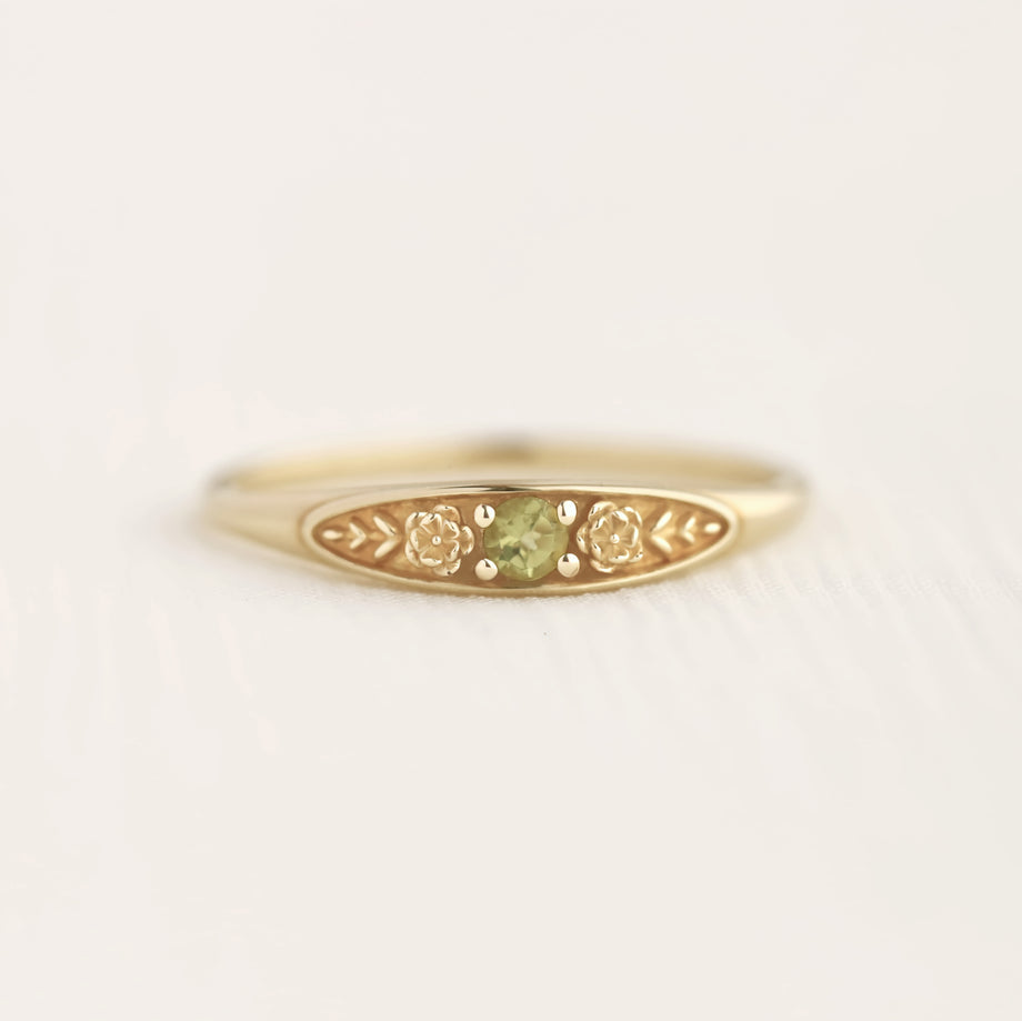 August birth ring store